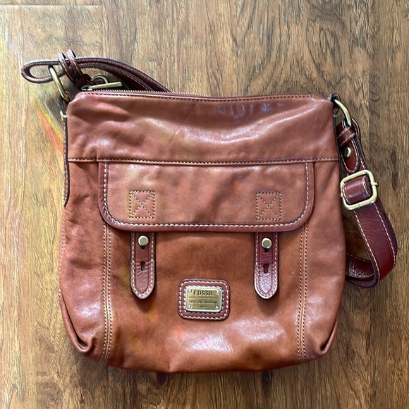 Fossil | Bags | Fossil Long Live Vintage Convertible Crossbody Bag ...